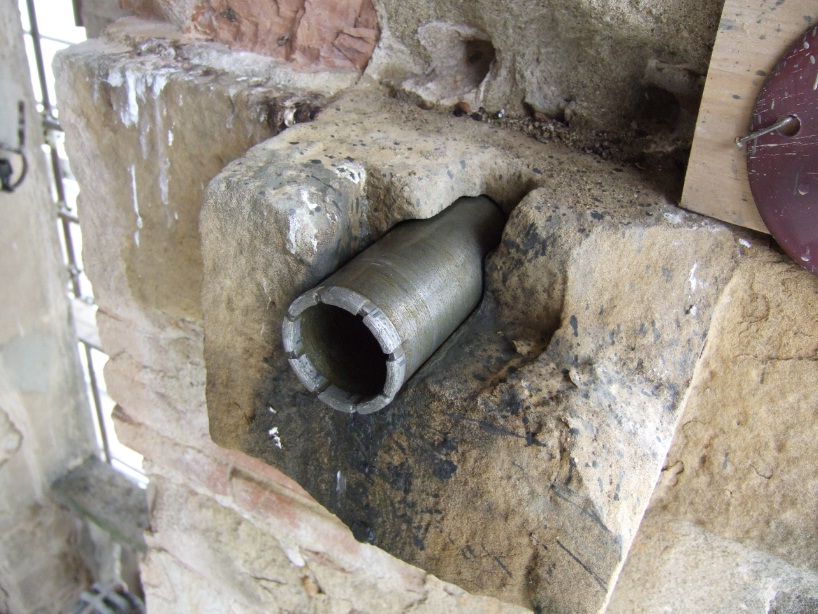 Installing anchors for controlled injection | Bossong - Sistemi di ...